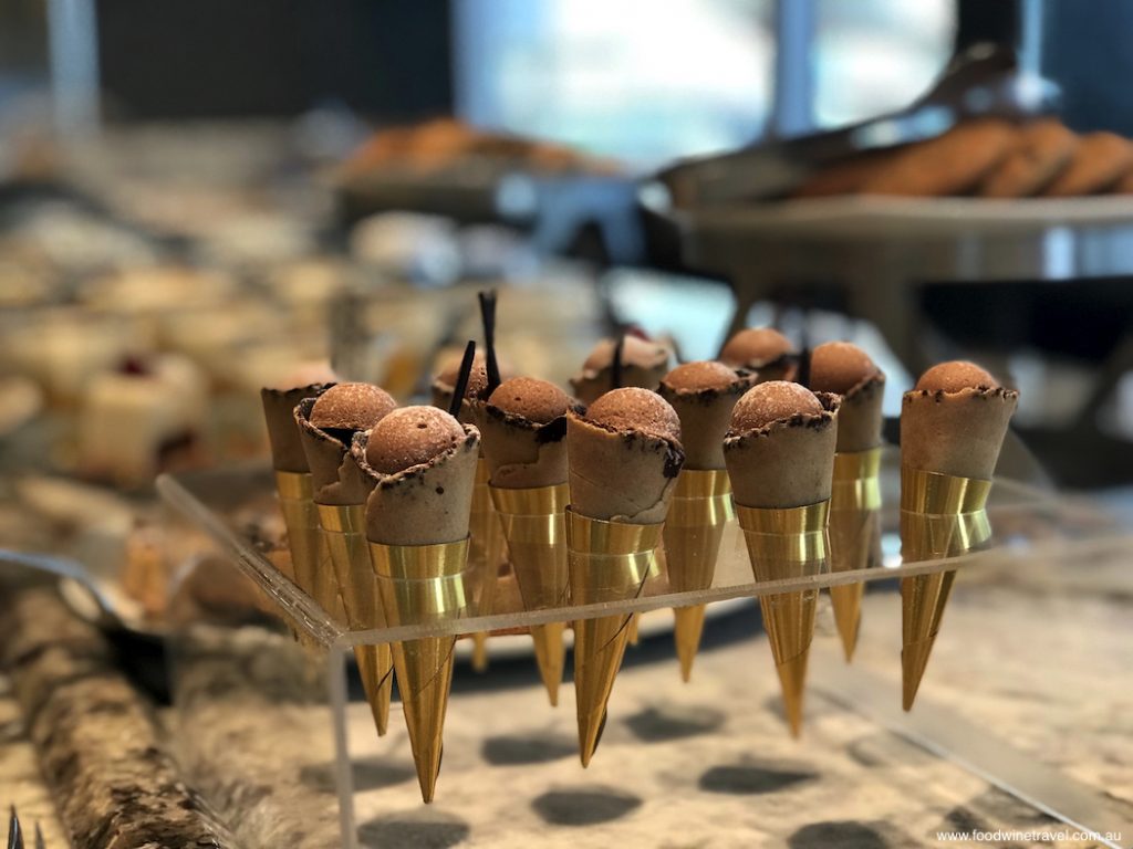 An Elegant Lunch On Board Seven Seas Mariner - Food Wine Travel